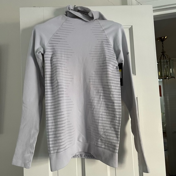 Nike | Tops | Nike Pro Hyperwarm Gray High Neck With Fabulous Abstract ...